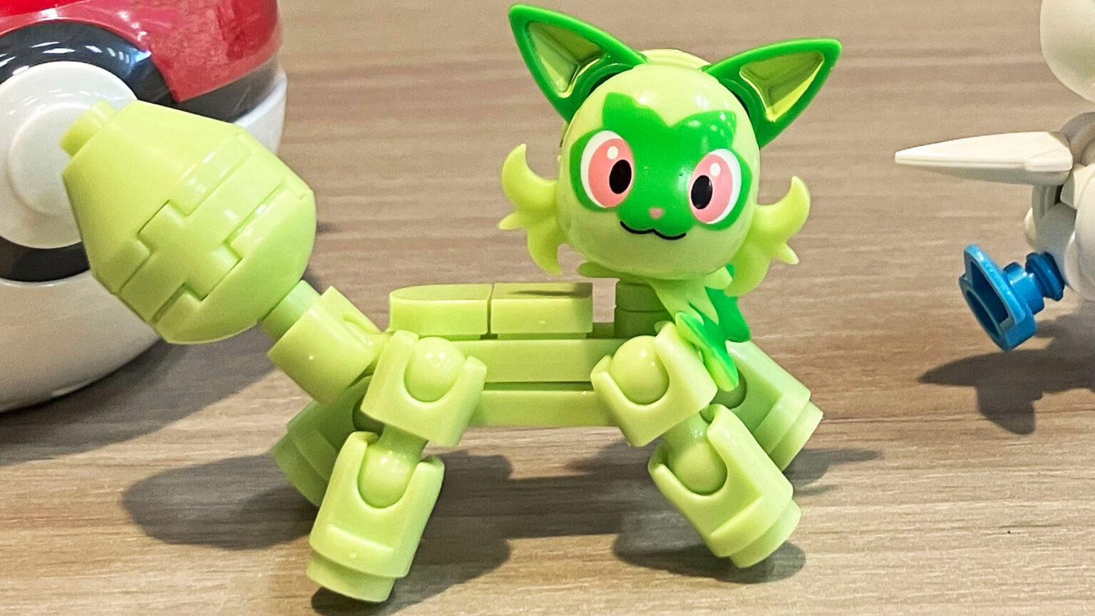 ニャオハのポケモンのメガブロックが話題。公式とは思えないムキムキのキメラ個体 - ポケモンメモ